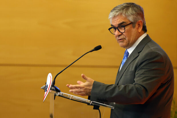 Exministro Marcel por eventual recorte a la PGU: “Hay gastos que están ...