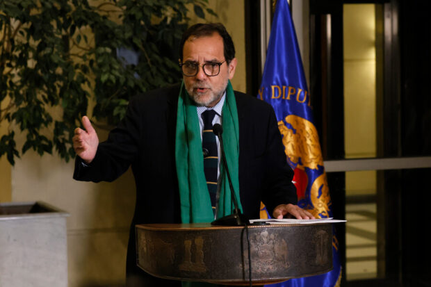 Presentan denuncia criminal contra Codelco por sobreestimación de ...